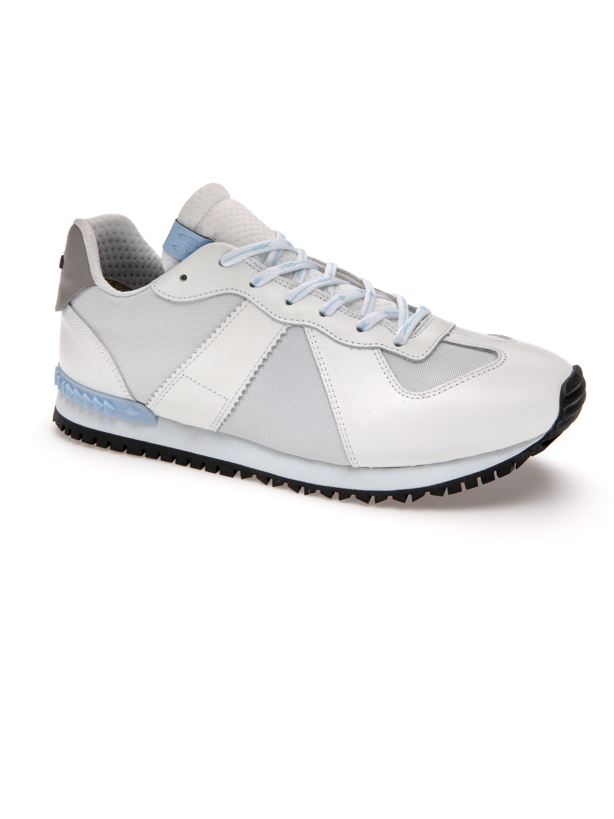 Golf & Athletic Shoes Technology | Greyson Clothiers